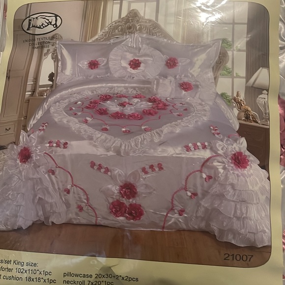 Other | Textile Comforter Wedding Set Five Pieces | Poshmark